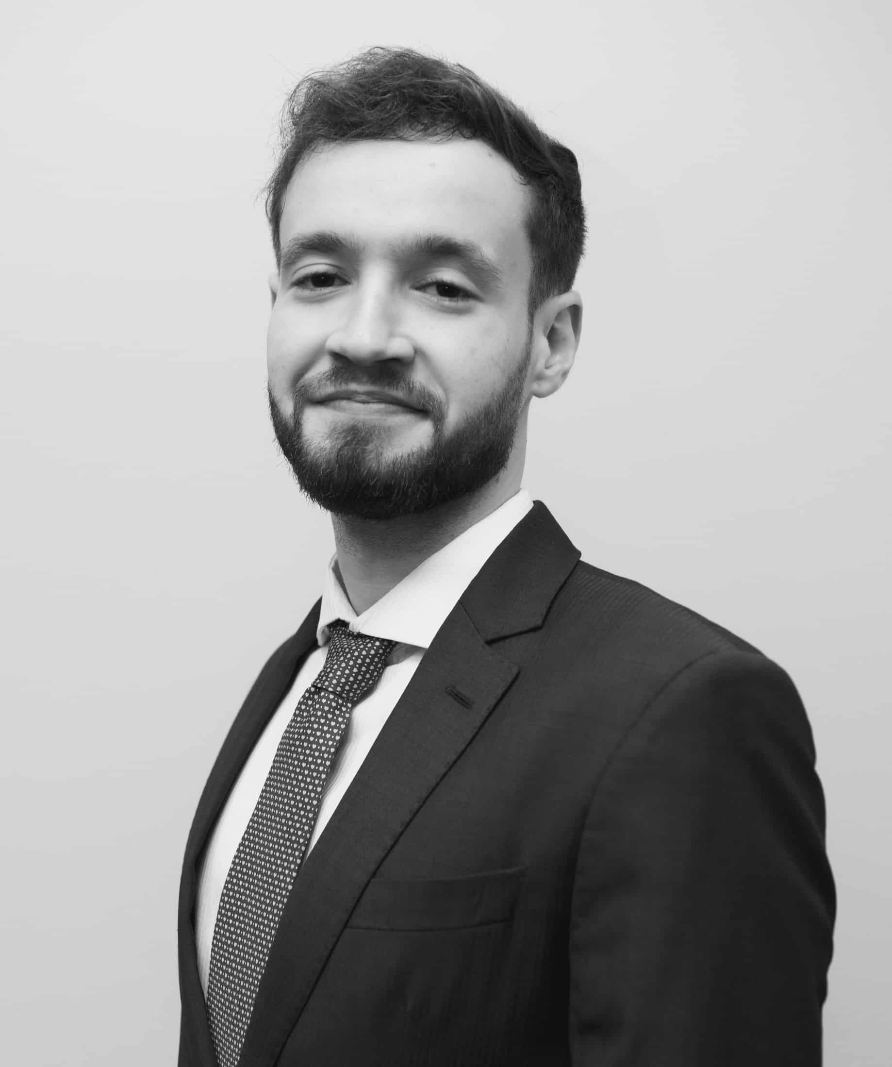 Eric Weiss Bastos – FCDG | Ferro, Castro Neves, Daltro & Gomide Advogados